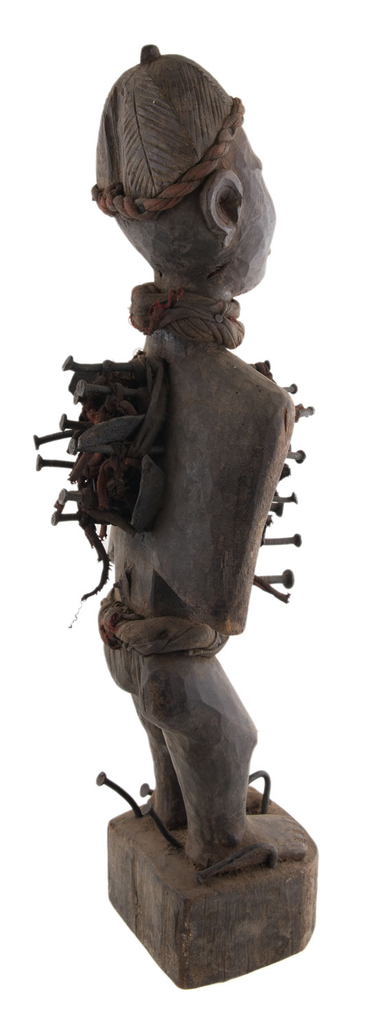 Ancien Fetiche à clous Statue Nkisi africaine Minkisi Minkondi Bakongo ...