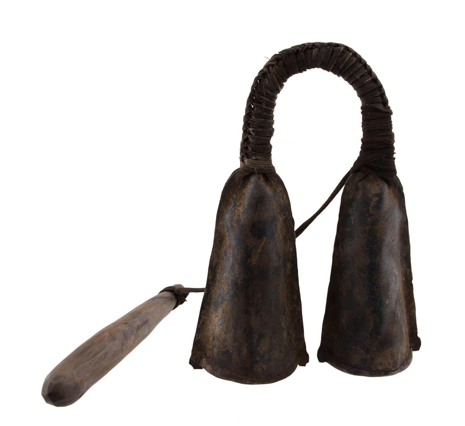 Double Gong de cérémonie Cloche Bamileke Gankeke Cameroun Art africain ...