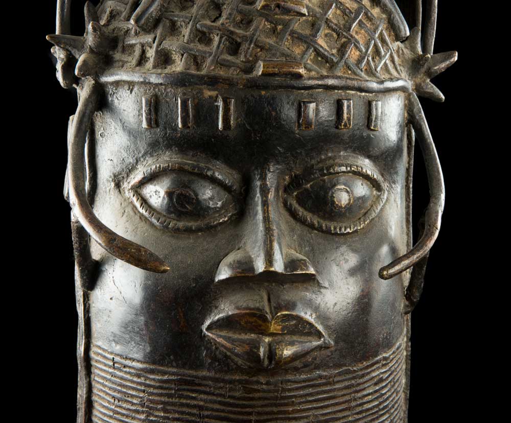 Tête de roi Oba commémorative en bronze -Art africain Bénin-bini Edo-1221