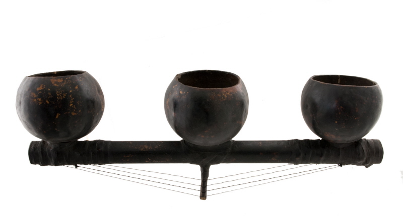 Mvet cithare sur baton Fang- Instruments de musique traditionnelle ...